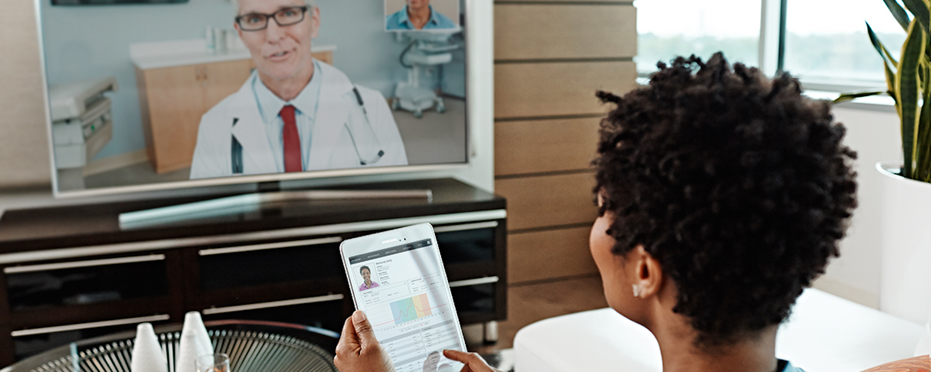 Virtual Healthcare: EventXPERTS Displays Promote Telehealth App