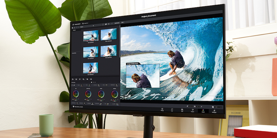 How a stacked monitor setup increases workplace efficiency