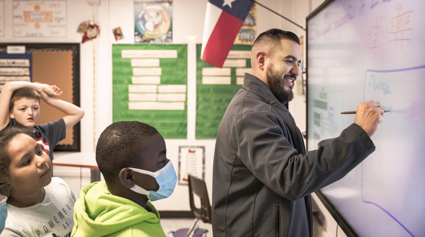 Interactive whiteboards promote learning, collaboration at Hogg New ...