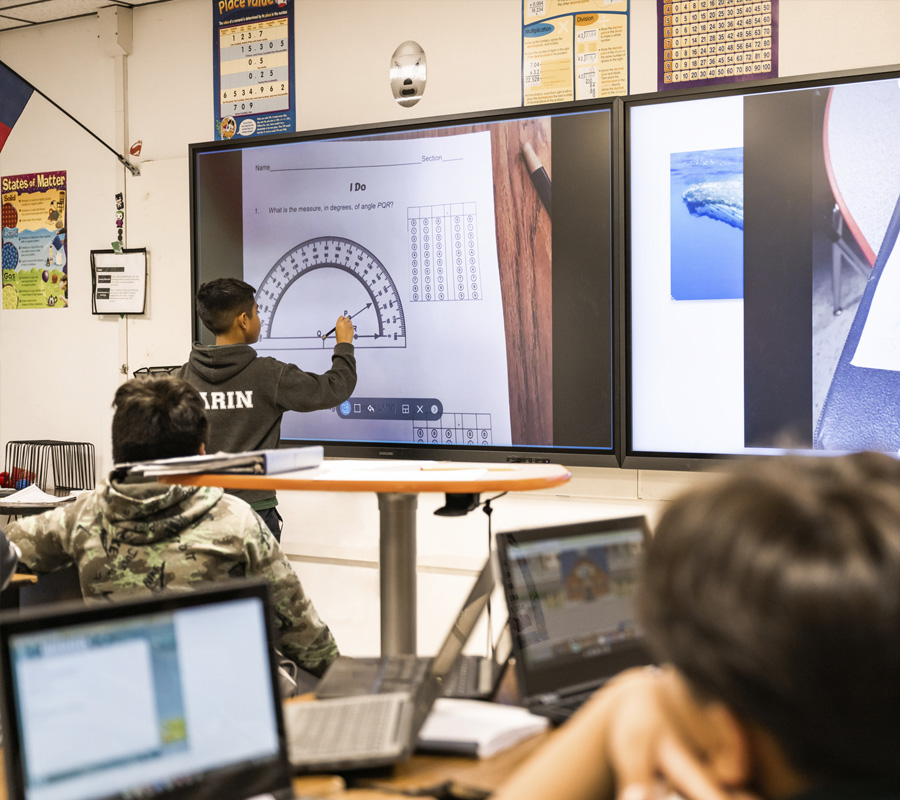 Interactive whiteboards promote learning, collaboration at Hogg New ...