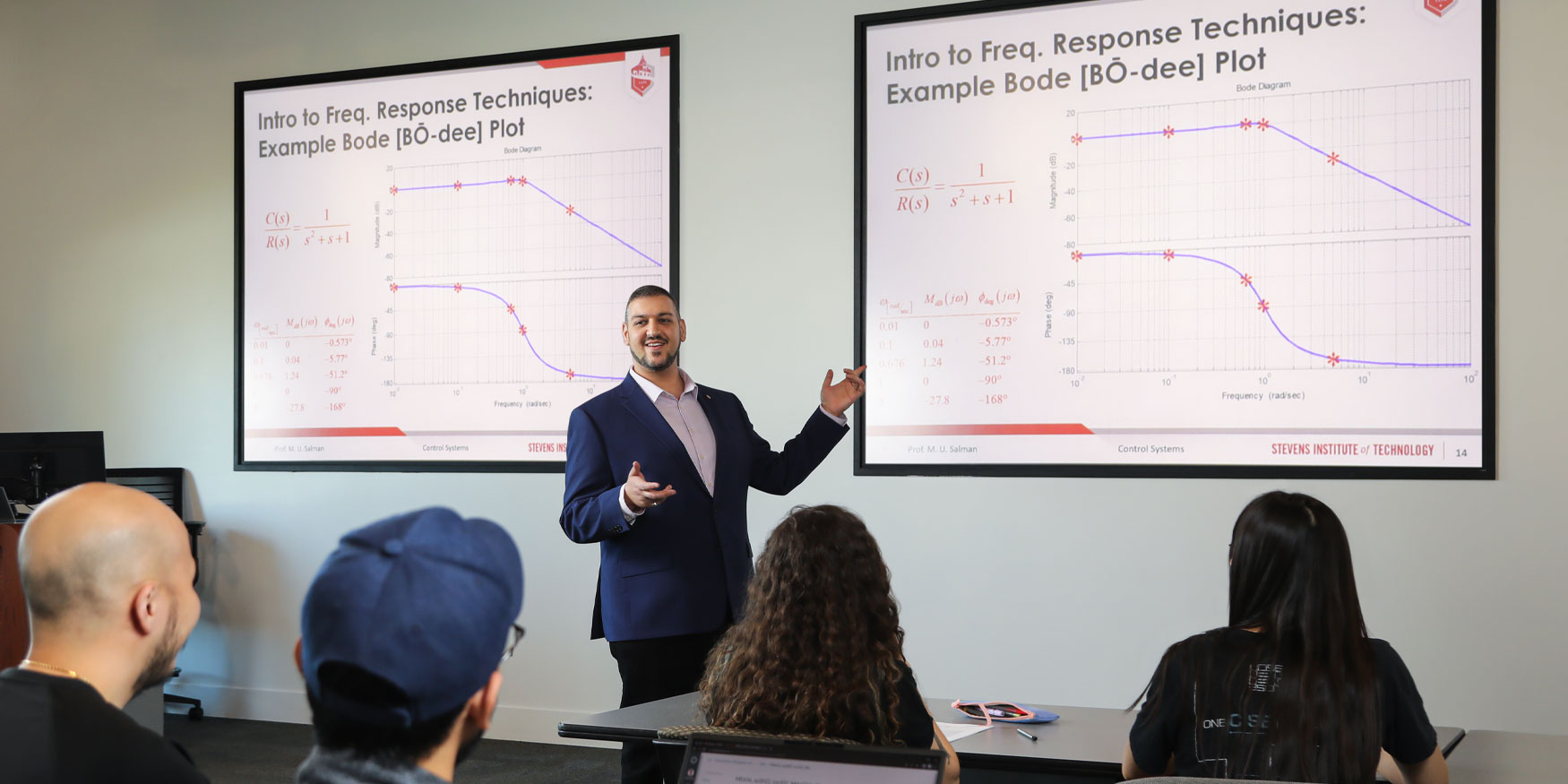 Stevens Institute of Technology gets on board with interactive boards - Samsung Business Insights